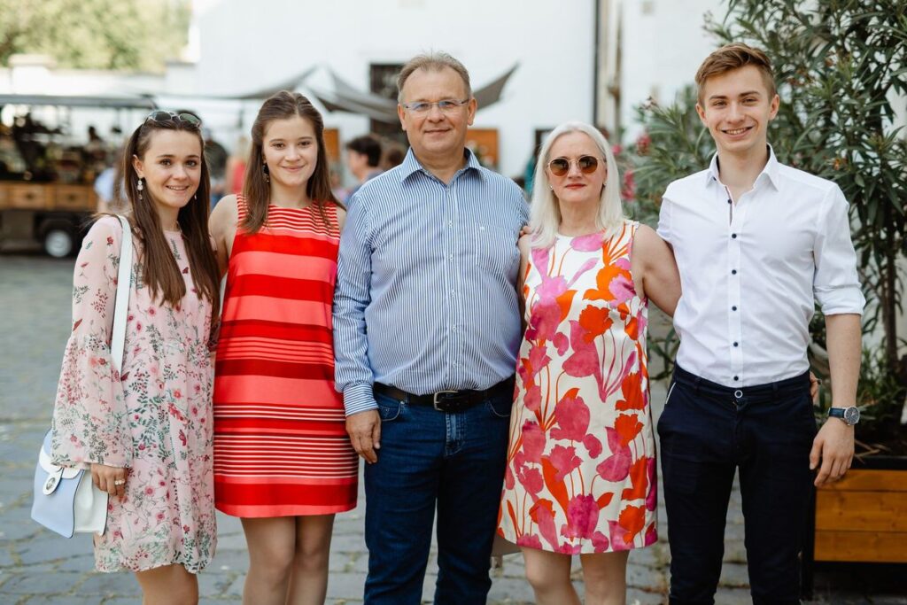 Halkó Petra: Egy pofont és egy könnycseppet sem bánok - Civilek.info